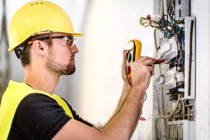 Ways to minimize electrical safety related issues in workplace — HSENations